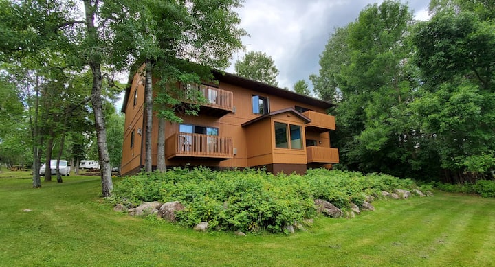 Eagle Villa - Voyageurs National Park, Minnesota