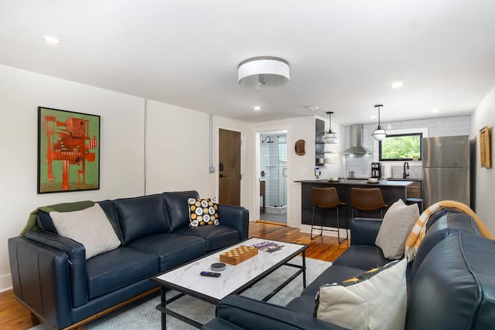 Cherry Street Loft (B) | Downtown Location! - Black Mountain, NC