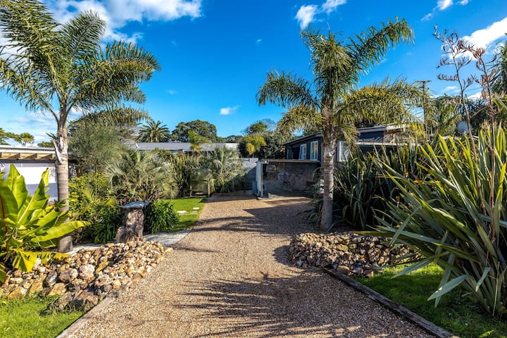 Welcome Cottage | Stay Waiheke - Waiheke Island
