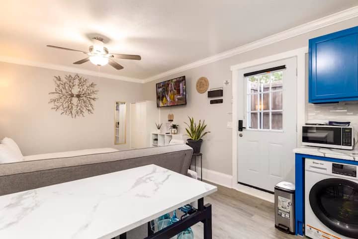 Dallas Studio | Private Patio W/grill & Wifi - Farmers Branch