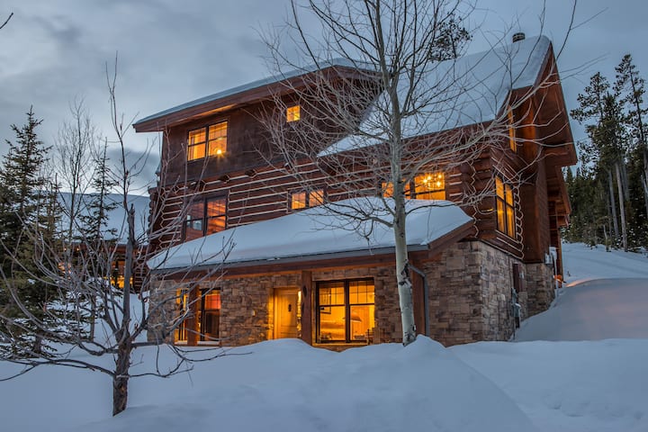 4 Bedroom Ski-in-ski-out Big Sky Cabin - Big Sky, MT
