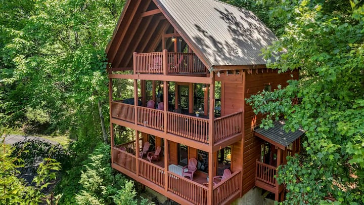 3br W Majestic Views Close To Town! Hot Tub  Game - Gatlinburg, TN
