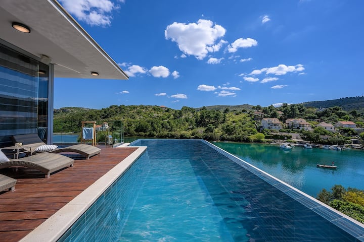 Luxury Beachfront Villa Blue Star - Pool, Brač - Milna