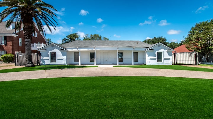 Ocean View + Poolside Opulence Tennis And Hottub - Corpus Christi, TX