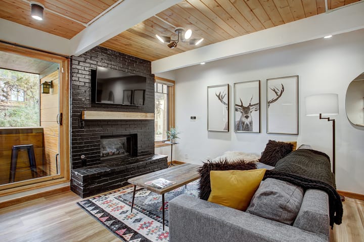 Modern Condo, Walk To Lifts! Newly Renovated! - Summit County, CO