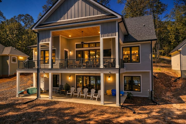 The Bark Shed Lake House With Boat Dock - Clemson, SC