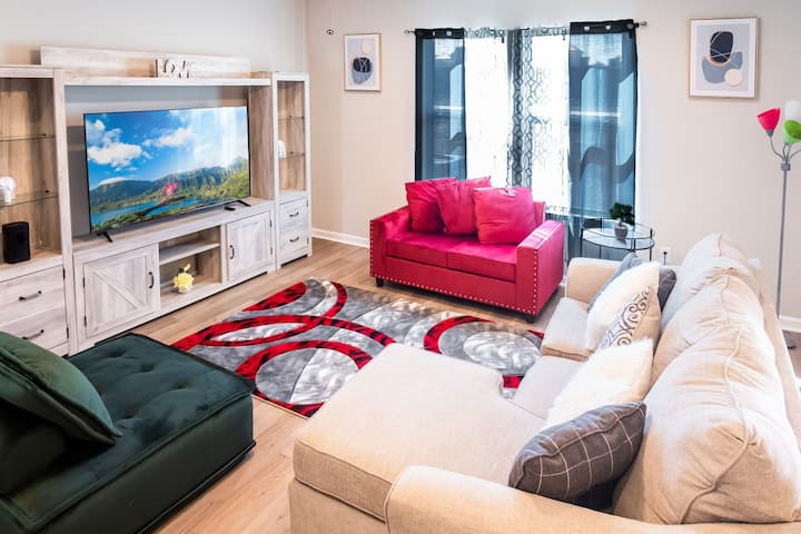Oasis Of Relaxation Next To Lsu Perfect For Groups - Baton Rouge, LA