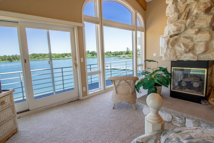 3 Bedroom | Beachwalk Resort House On Lake Kai - Michiana Shores, IN