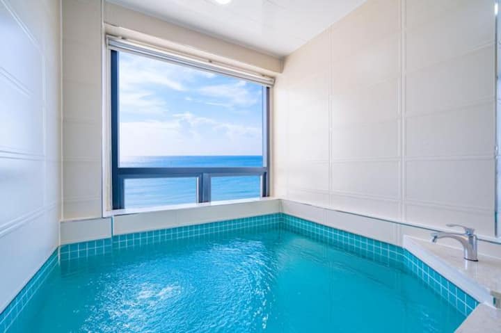 프라이빗하게 쉴 수 있는 객실, 디럭스풀빌라301 - 釜山