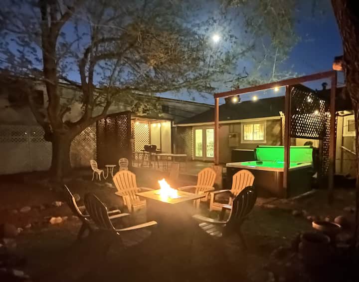 Hot Tub, Fire Pit, 3~king Beds, Chefs Kitchen, Mou - Reno, NV