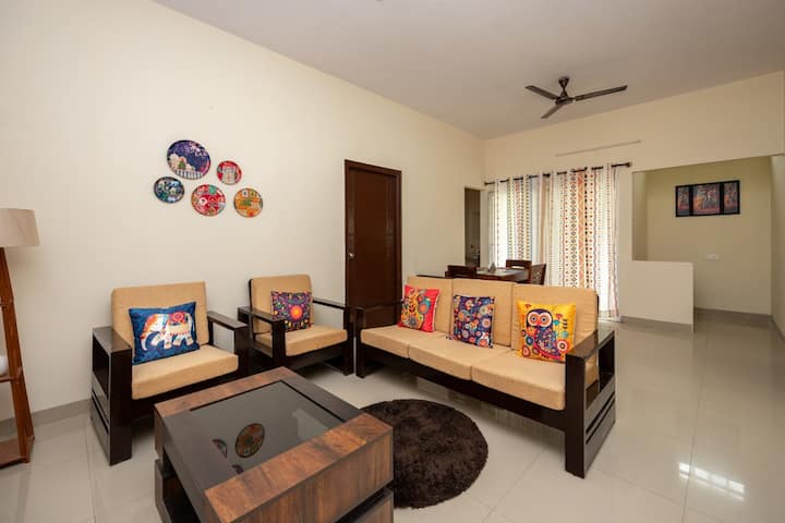 Contemporary Apartment With Balcony, Bangalore - Bengaluru