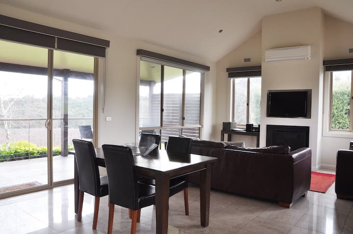 Vineyard Villa # 4 - By The Vines - Seville, Australia