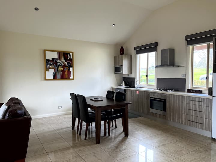 Vineyard Villa # 5 - By The Vines - Seville, Australia