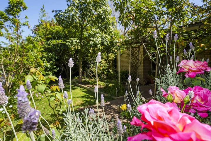 Secret Garden Cottage Busselton - Busselton