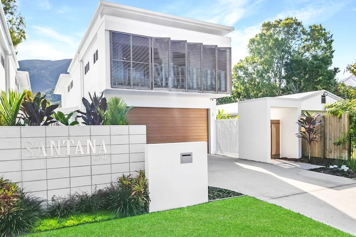 The Santana Collection Two - Luxury Accomodation I - Clifton Beach