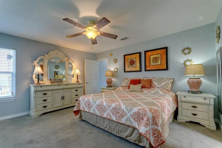 Gulf-front | Stunning Sunset Views | Salty Breeze - Pensacola Beach, FL