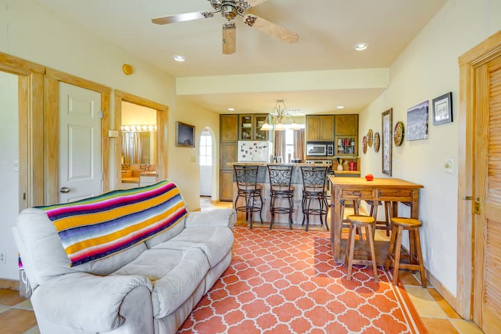 Vibrant Terlingua Vacation Rental Near Big Bend! - Terlingua, TX