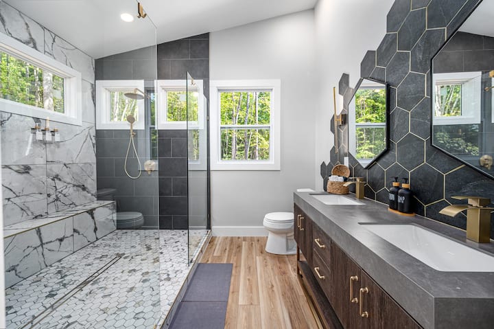 Cozy Beehive Treehouse - Jordan Lake State Recreation Area, Apex