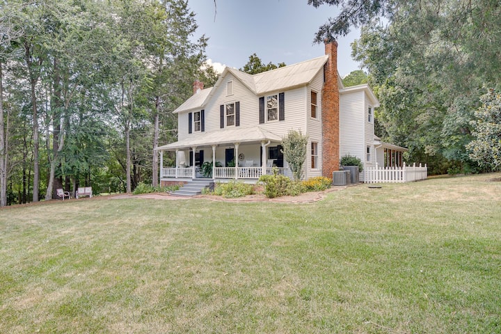 Historic & Charming Pittsboro Home W/ Fireplaces - Seaforth, Pittsboro