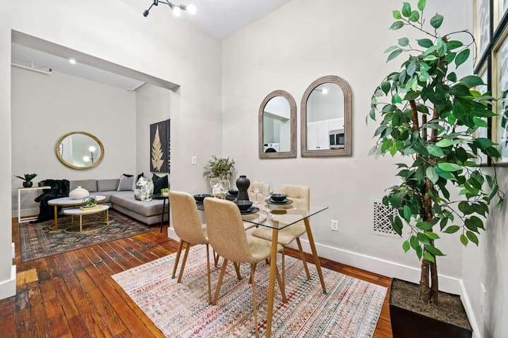 Spacious 3-bed Brownstone, Near Columbia Uni - New York