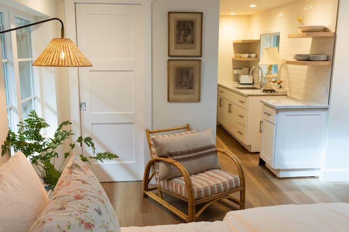 Beach Cottage By The Sea! - Bolinas, CA
