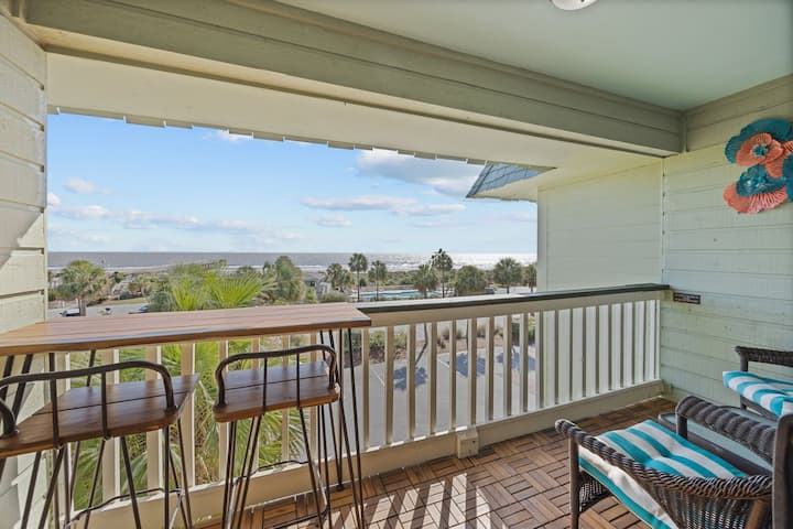 Oceanfront Condo W/pool & Fishing Pier! *Unit 321* - Mount Pleasant, SC