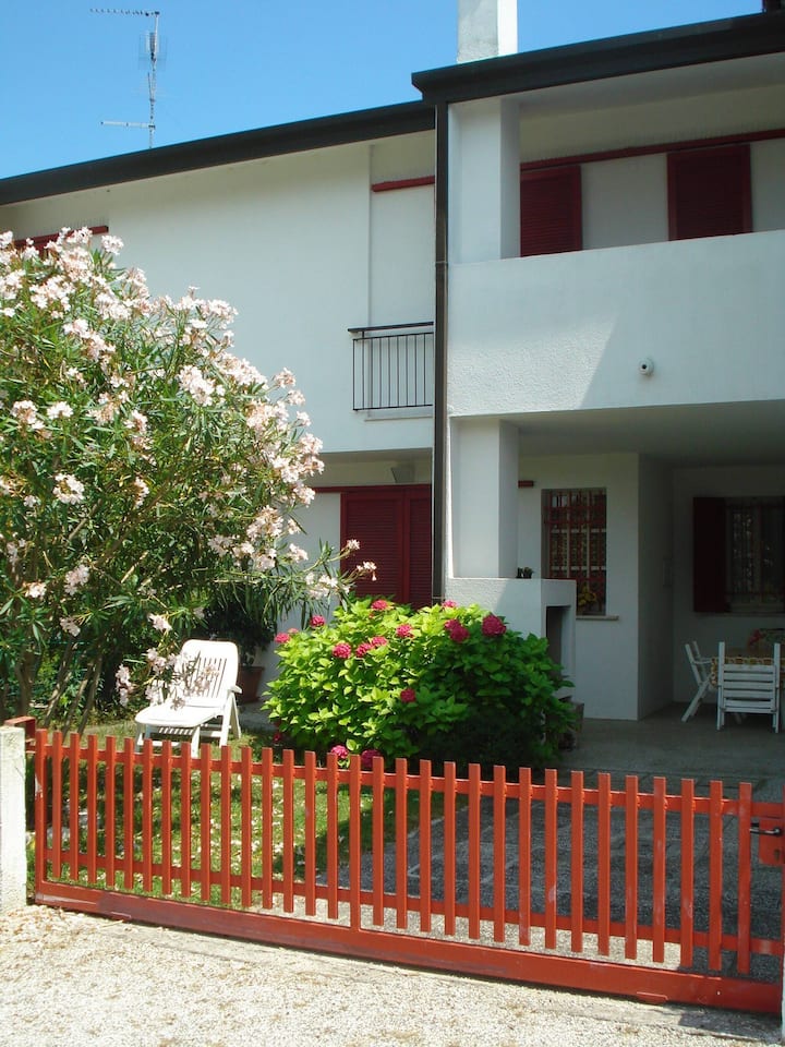 Maison De Ville Avec Jardin Privé - Caorle