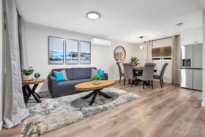 2br Retreat ~ Just Steps From The Beach | Sleeps 6 - Oceanside, CA