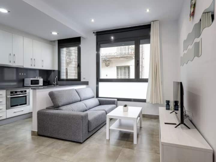 One Bedroom Apartment Lucasland Vallirana - Barcelona