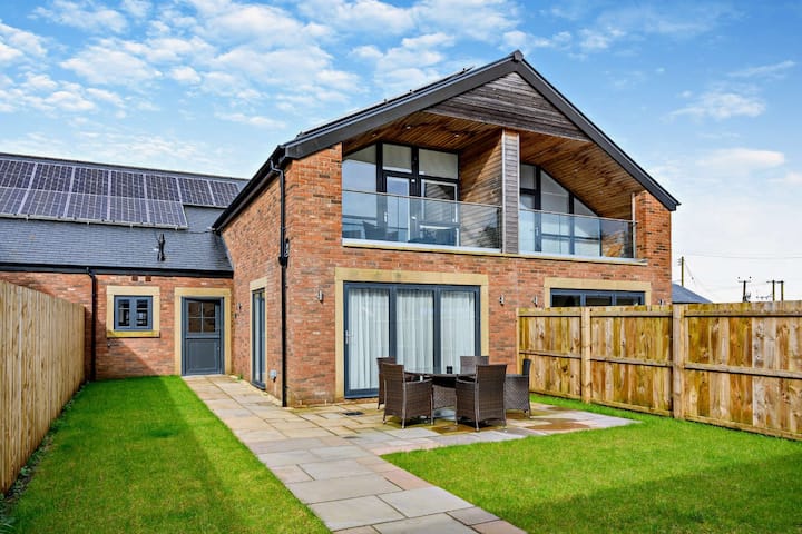 Northumberland Luxury Stays - The Gavel - Morpeth
