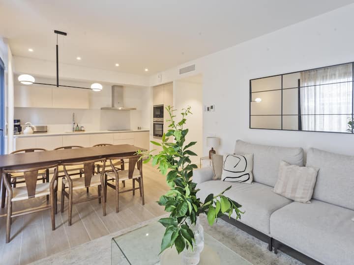 Precioso Apartamento Con Terraza Y Piscina - Calafell