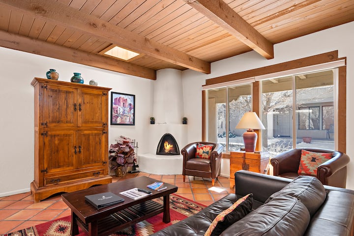 Fort Marcy 03 | Walk To Plaza | Kitchen | 1 Level - Santa Fe, NM