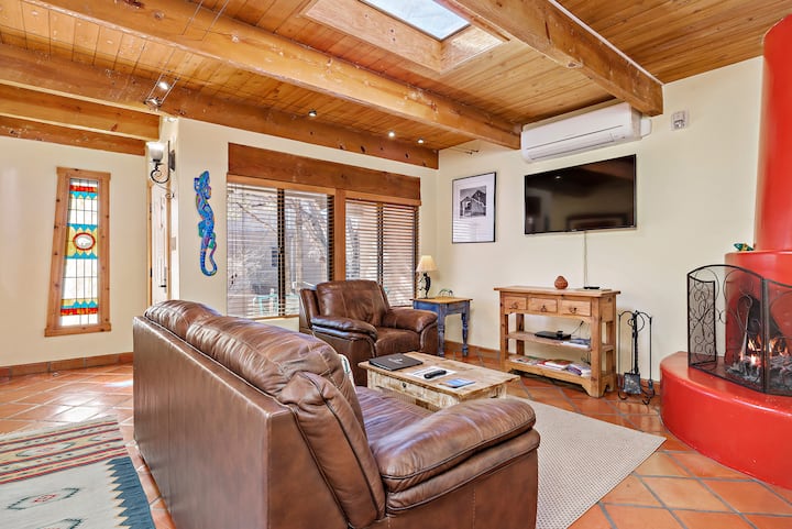Fort Marcy 91 | Walk To Plaza | End Unit | 1 Level - Santa Fe, NM