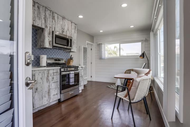 Steps To Bay + Remodeled + 2nd Level + Dog Ok - Mission Beach - San Diego