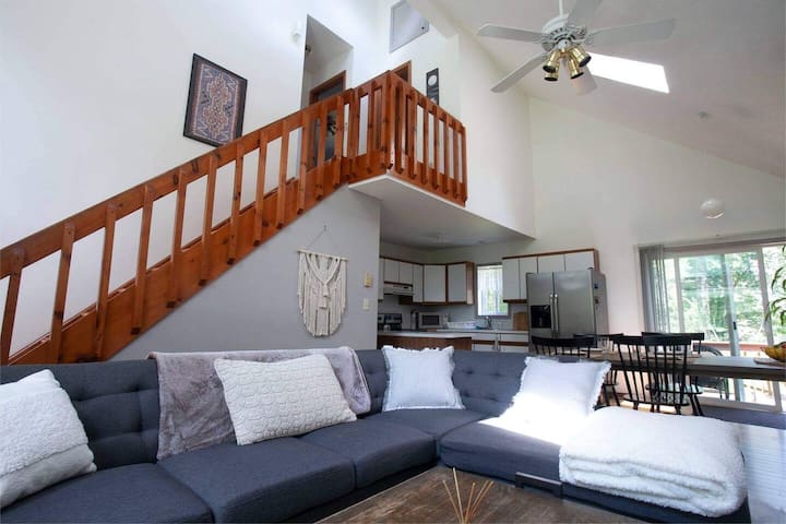 Your Best Vacation Is At The Sage Chalet - Kalahari Indoor Waterpark, Pocono Manor