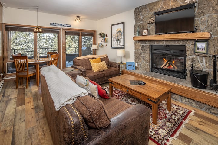 Snowflake At Skycrest- On Shuttle Route! Views! - Big Sky, MT