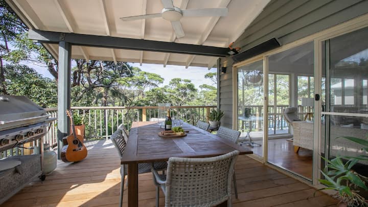 Classic Beach Shack Getaway At Copacabana - セントラルコースト