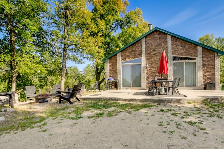 Pet-friendly Richville Vacation Rental W/ Dock! - Dead Lake Township, MN