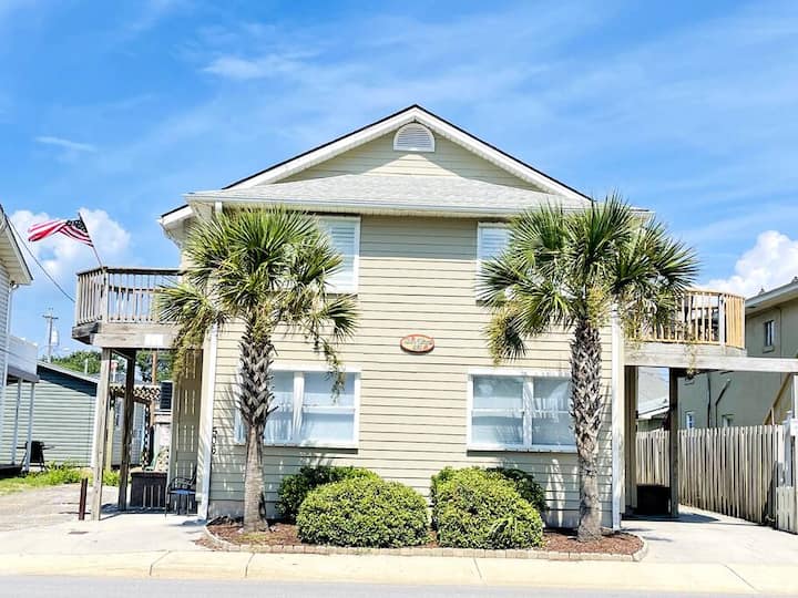 North Mb Gorgeous 2 Bd Across From The Beach - North Myrtle Beach, SC