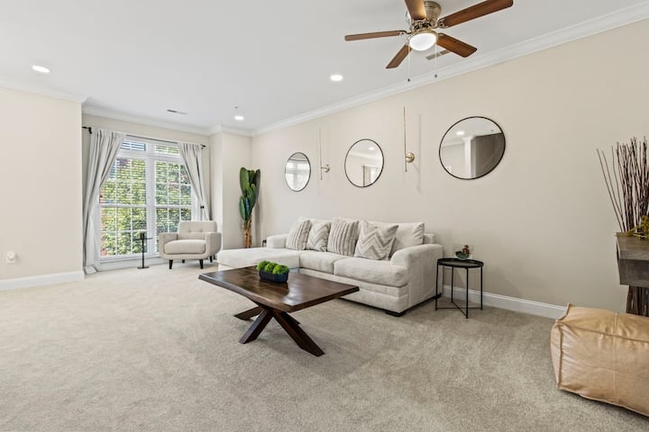 *New Listing - Exquisite Living In Downtown Balt - Baltimore