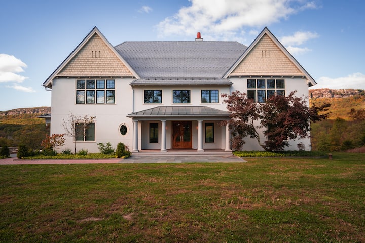 Greycliff: Mohonk Preserve Getaway - New Paltz, NY