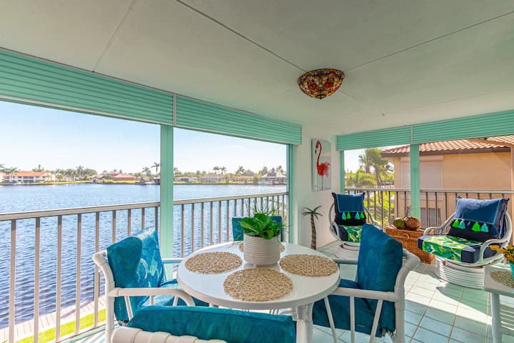 Upscale 2br Condo With Stunning Water Views & Pool - Cape Coral, FL