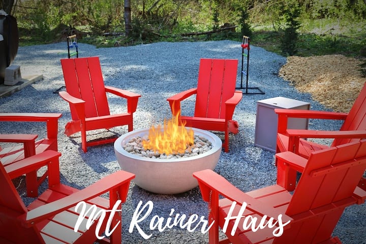 Fire Pit • Hot Tub • King Bed • Grill • Yoga R - Ashford, WA