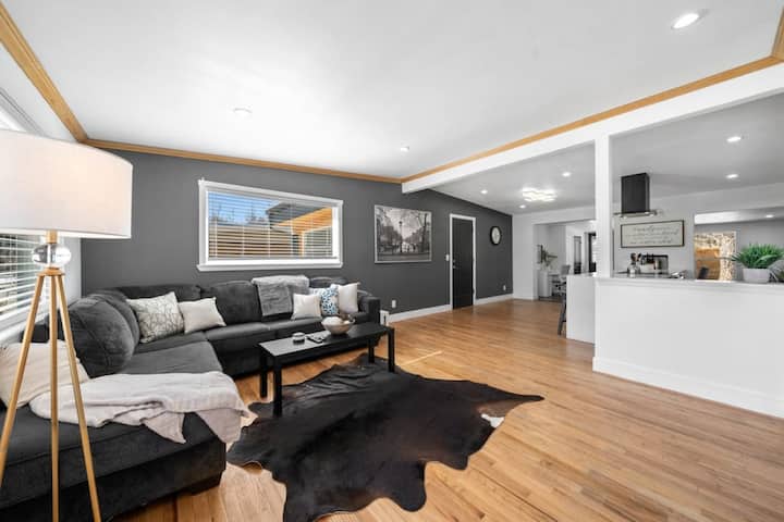 Modern Mid-century Home In Arvada - Arvada, CO