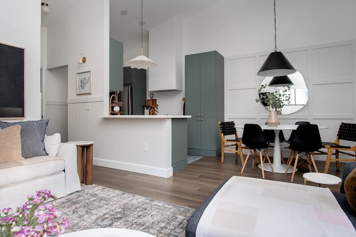 High Design & Coziest Comforts, Close Uf & Pet Ok! - Gainesville, FL