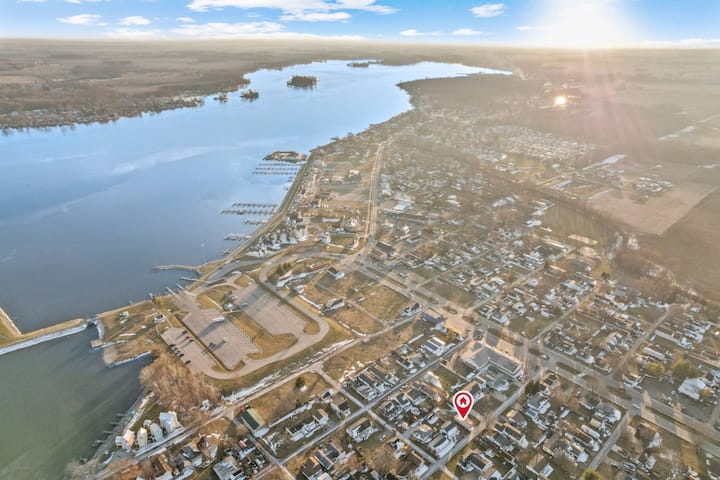 The Shack: 4 Minute Walk To Crane Lake Beach - Buckeye Lake, OH