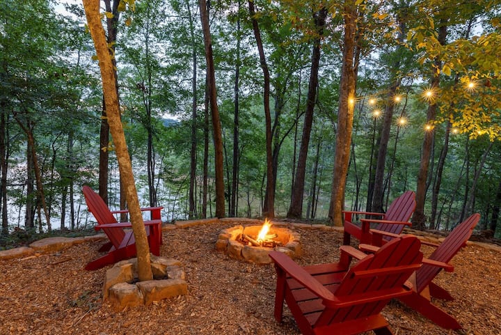 Private Cozy Lake Escape - Clermont, GA
