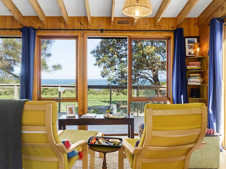 Sand & Sauna Retreat - Beachfront Direct Access - Apollo Bay