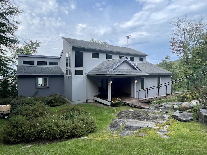 Stunning 4bdrm Lake George Waterfront - Hague, NY