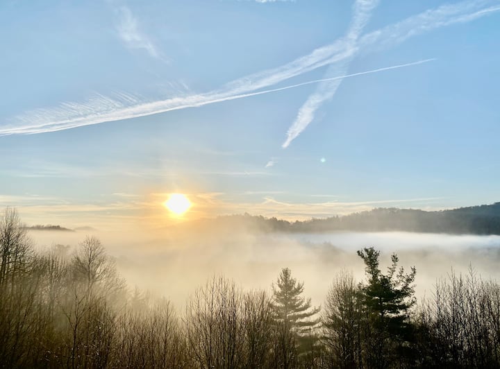 Serenity:mountainsview/hottub/firepit/pooltable - Boone, NC